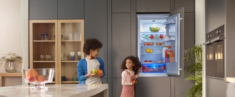 50/50 Integrated Fridge Freezers | Beko UK