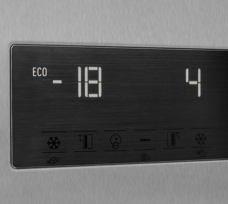 Integrated Frost Free Combi Fridge Freezer HarvestFresh™ BCFD4V73 | Beko UK