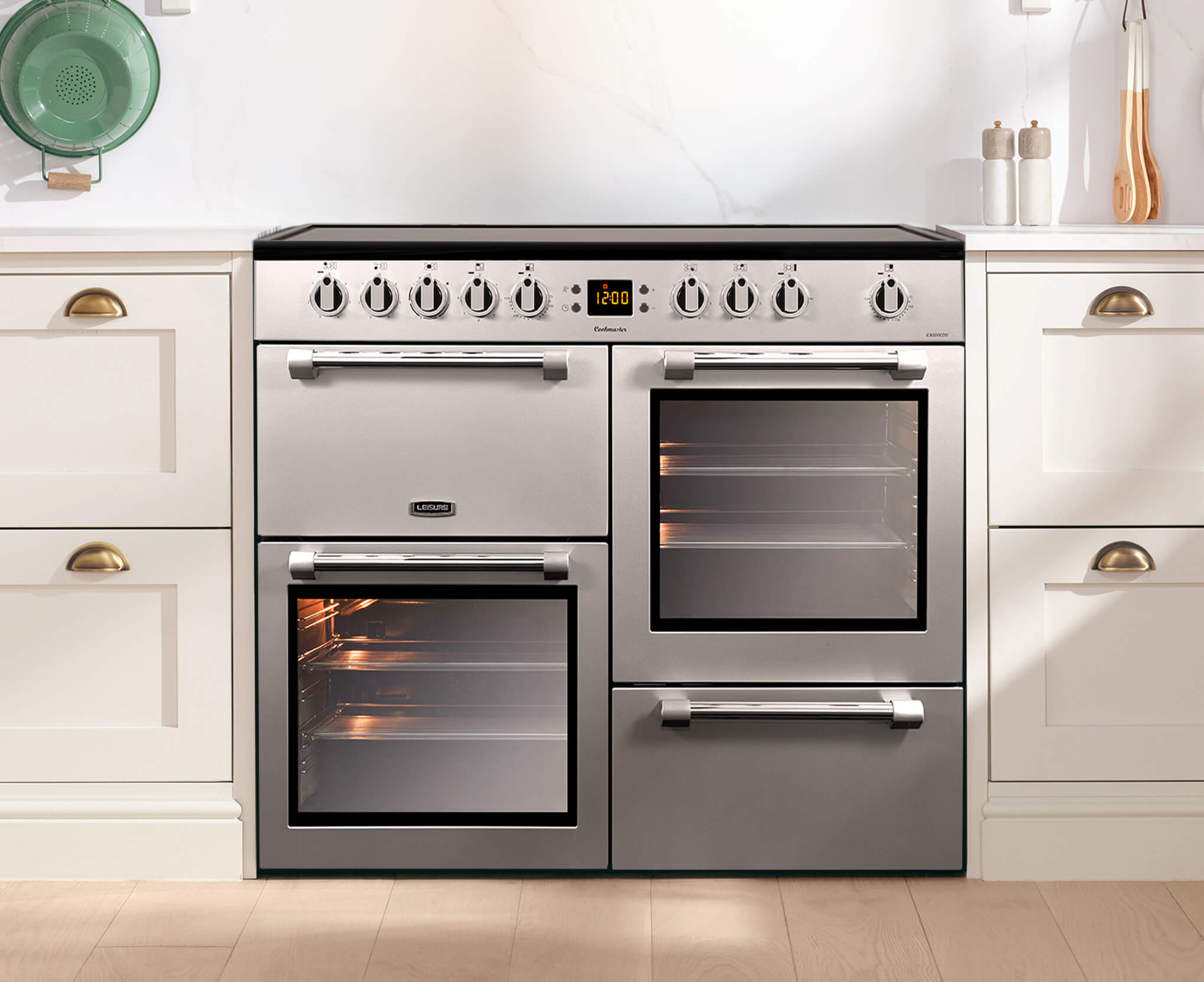 Silver Range Cookers | Leisure